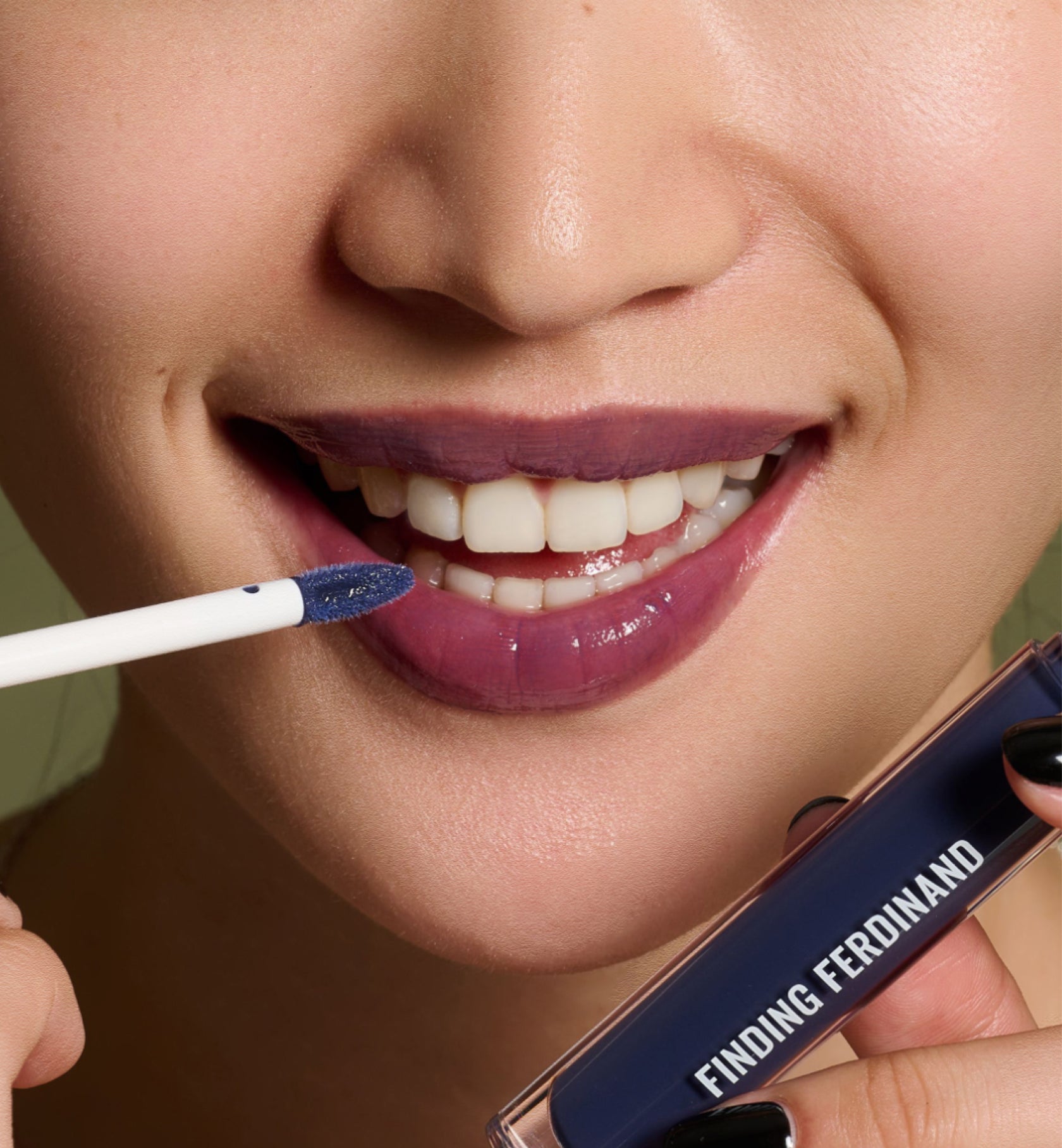 Gigi Grey Lip Gloss – Finding Ferdinand